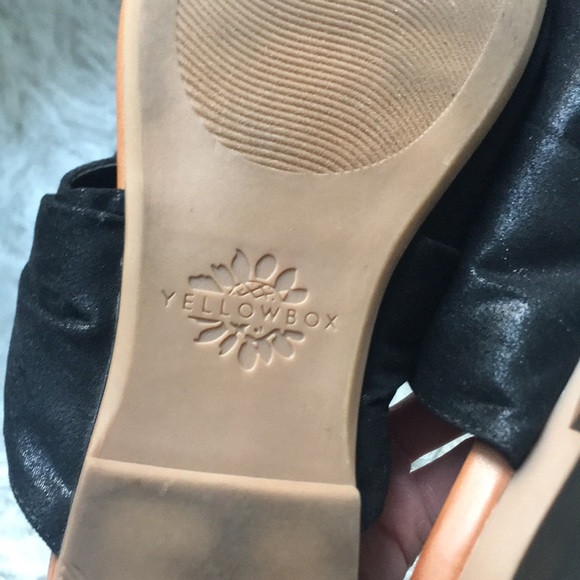 Yellow Box | Shoes | Yellow Box Womens Black Structured Ruffle Toeloop ...